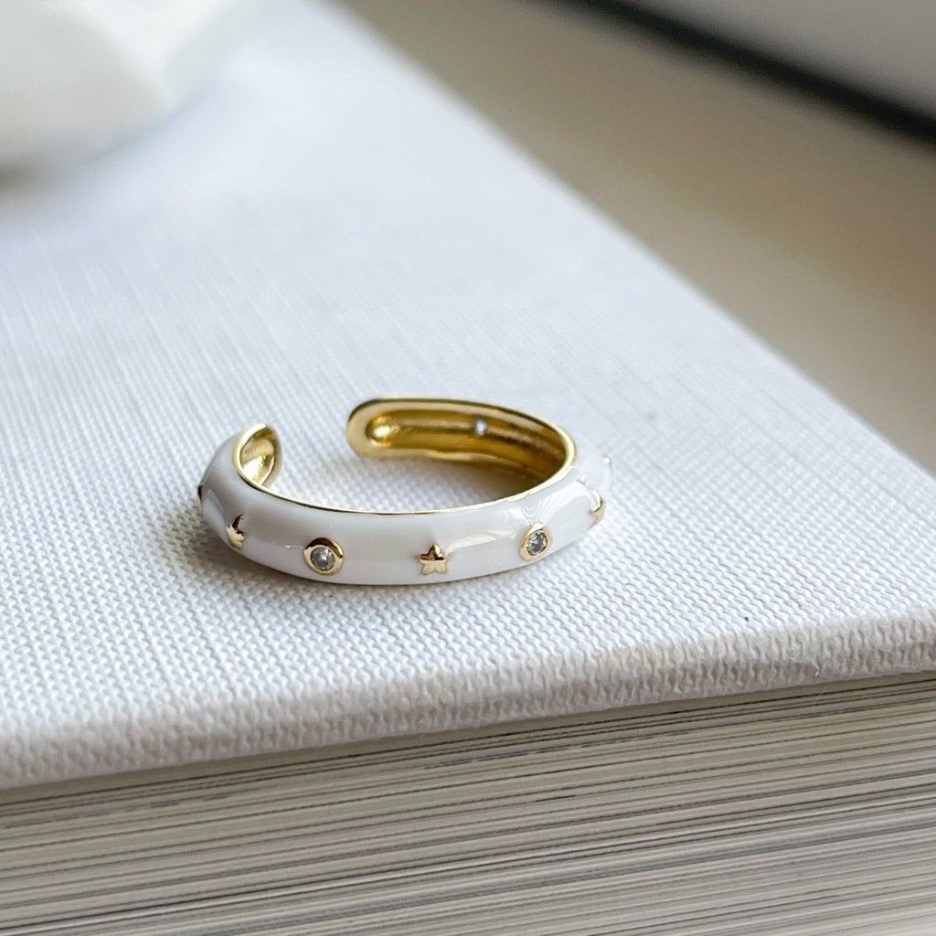 White Enamel Star Ring | Red Giraffe Designs